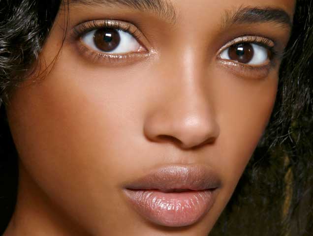 The Ultimate Guide to 'Baking' Your Makeup - theFashionSpot