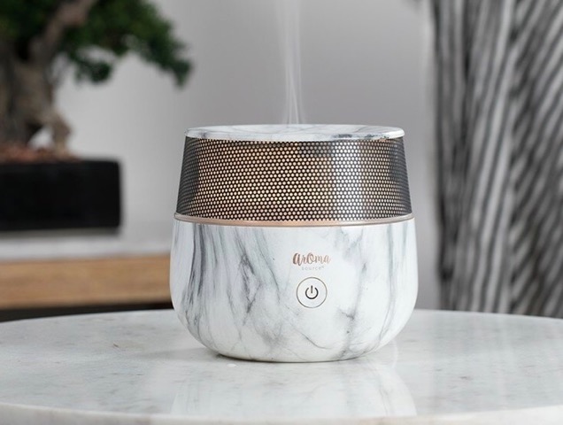 Essential Oil Diffusers to Improve Your Mind and Space - theFashionSpot