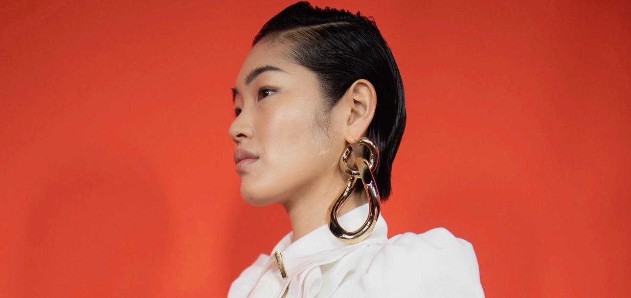 Side Parts Aren't Going Anywhere - theFashionSpot