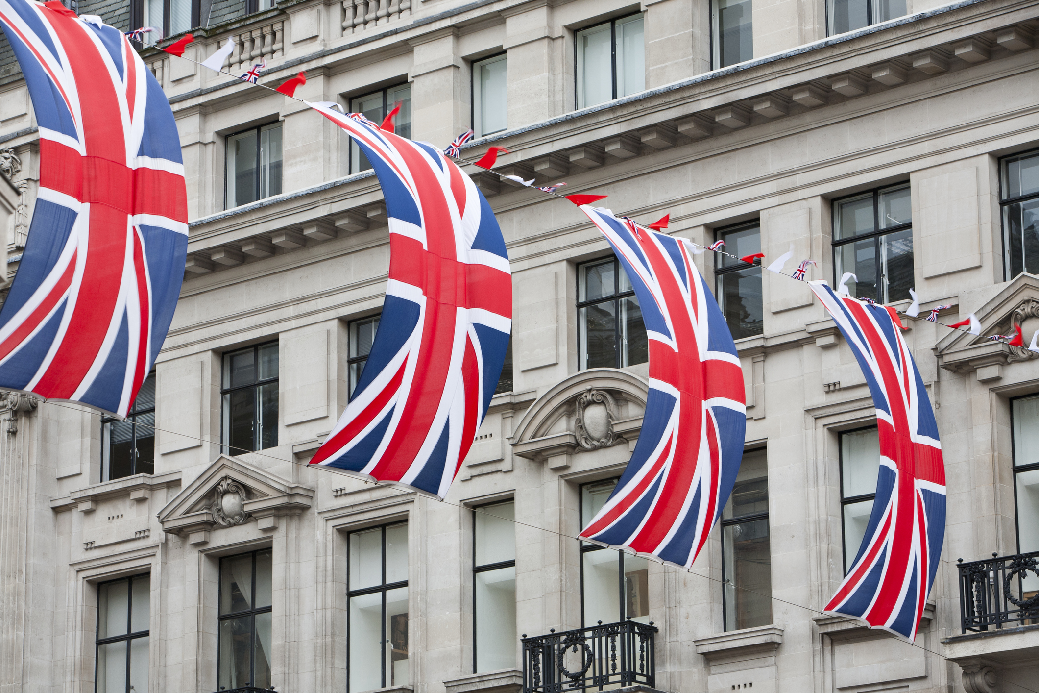 Queen-Inspired Fashion in Honor of Queen Elizabeth II - theFashionSpot