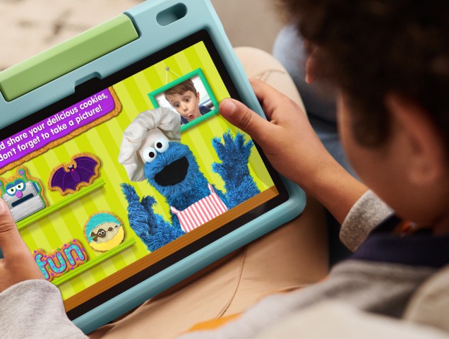 Techie Gifts The Whole Family Will Love - theFashionSpot