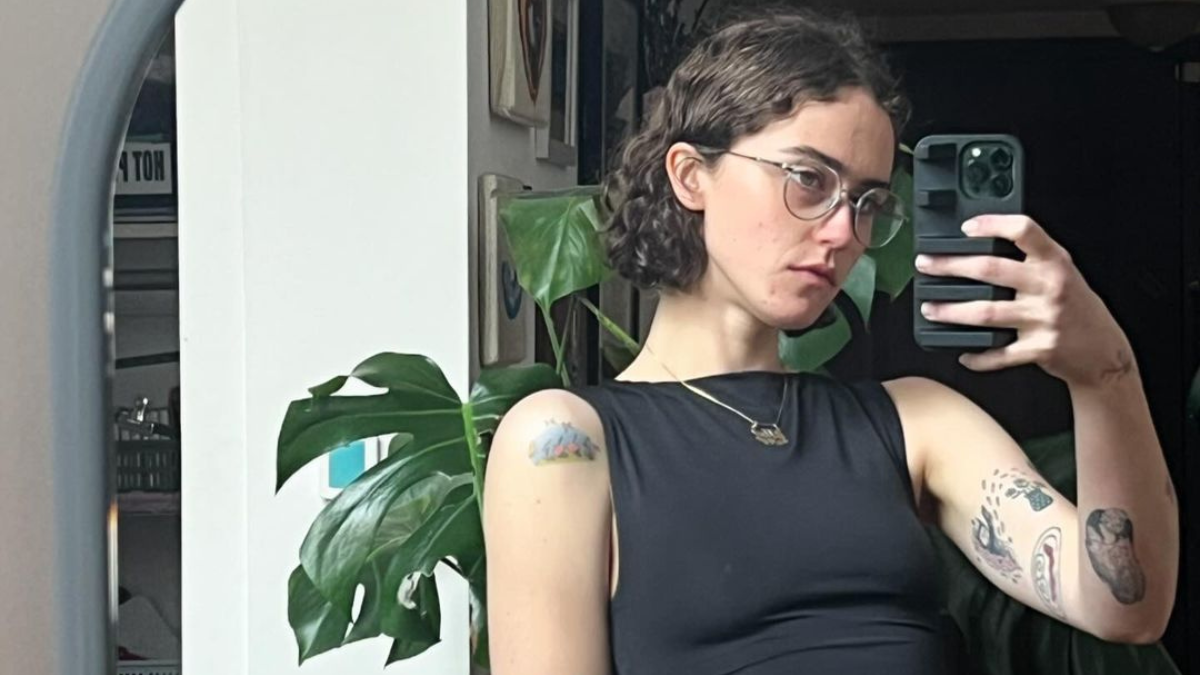 Kamala Harris' Stepdaughter Ella Emhoff's DNC Dress Is Designed by ...