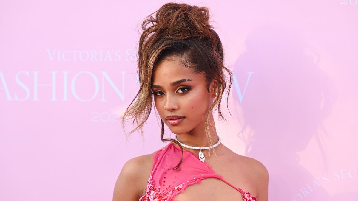 Tyla's Victoria's Secret Outfit Switch Is as Dramatic as It Is Fun ...