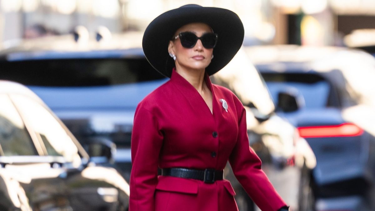 Jennifer Lopez Is Right on Business in Red Suit Look in NYC Filming ...