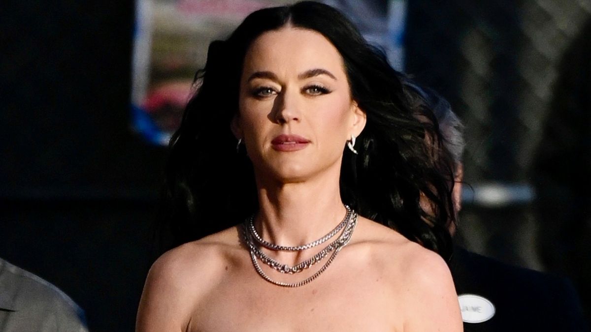 Katy Perry’s Strapless Jumpsuit Turns Heads - theFashionSpot