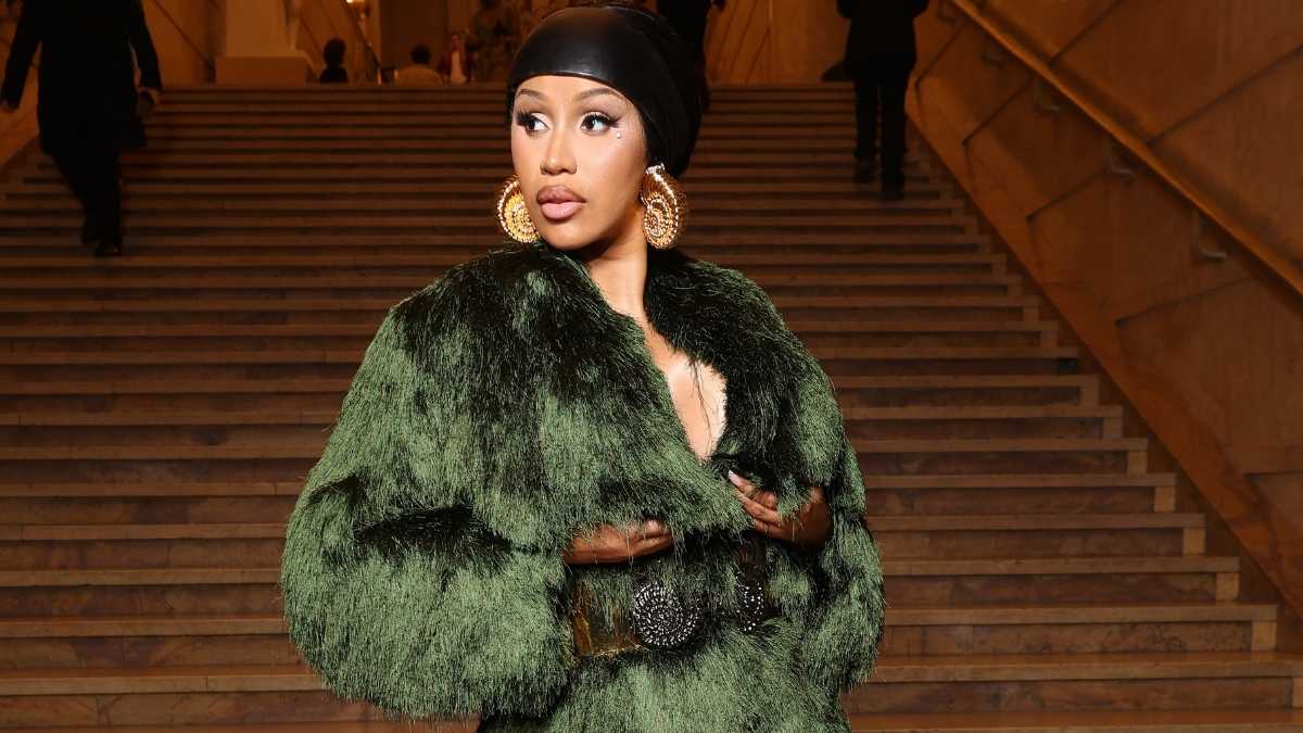 Cardi B’s Neon Bob Look Is Giving Serious Hair Inspo - theFashionSpot