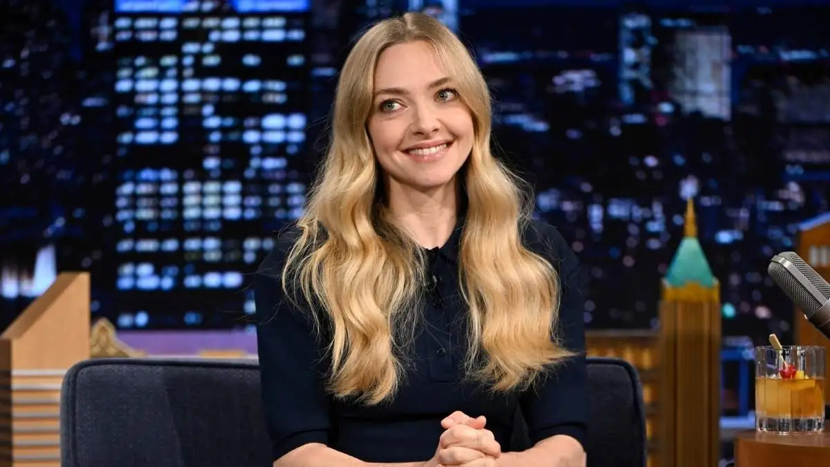 Amanda Seyfried's Stella McCartney Minidress Couldn't Get Any Cuter ...