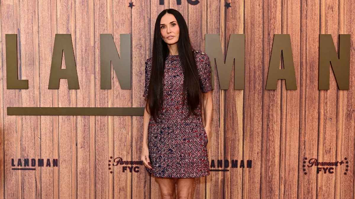 Demi Moore’s Leather Miniskirt Looks So Fine With Sheer Gucci Tights ...