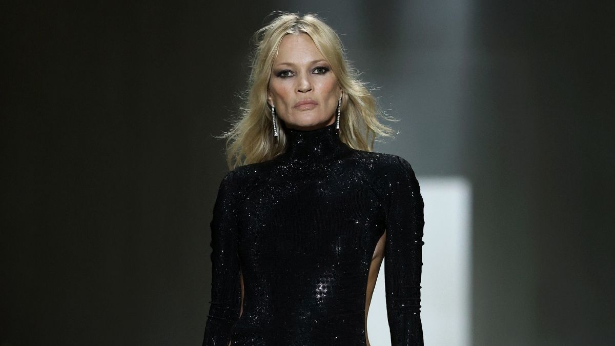 Kate Moss Returns to Gucci Runway in Ridiculously Bold Backless Dress ...