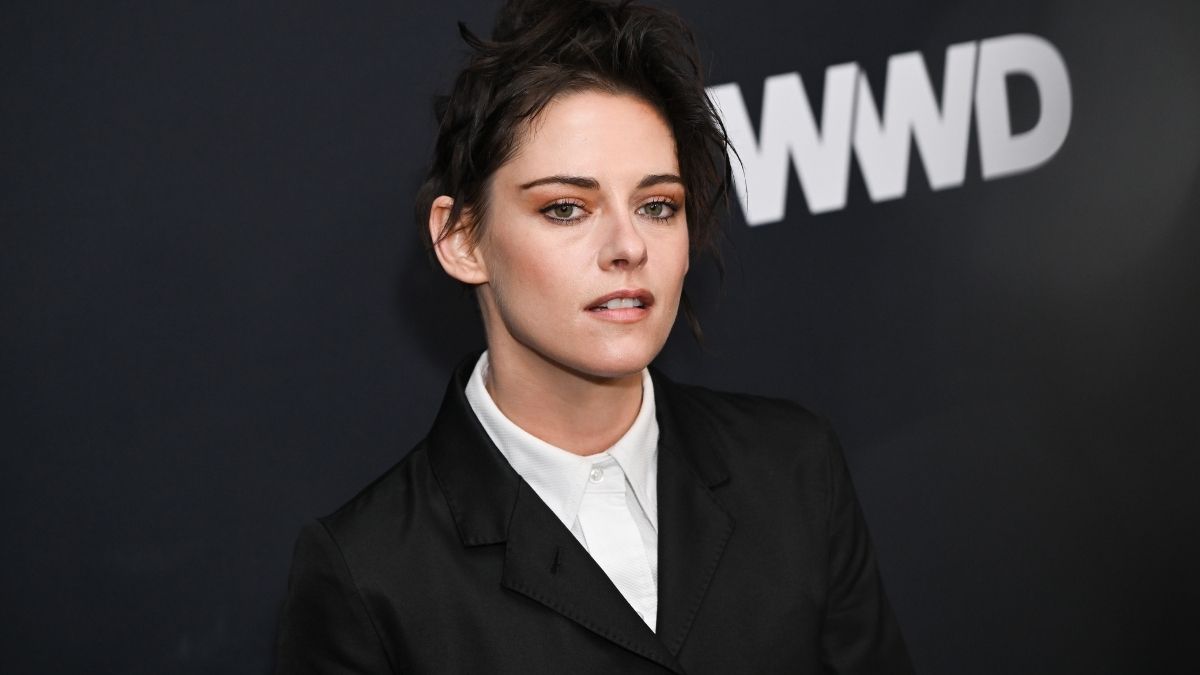 Kristen Stewart in Shirt & Sheer Tights for Architectural Digest Is So ...
