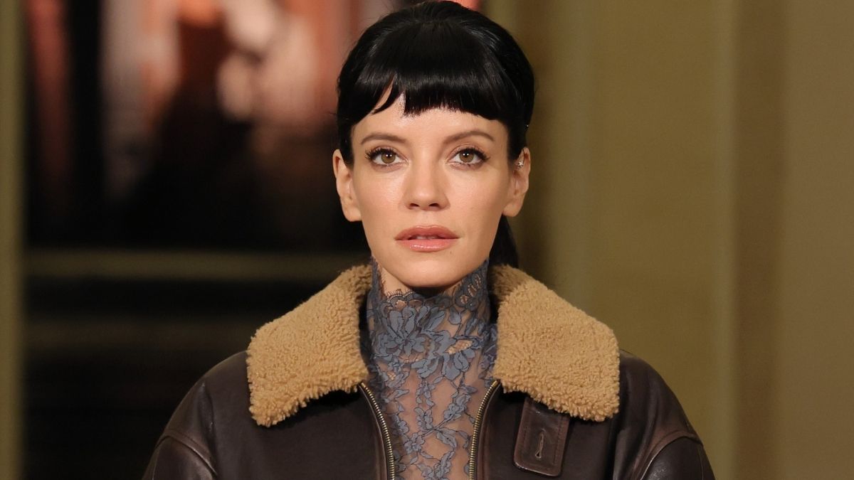 Lily Allen's Lacy Valentino Dress Is as See-Through as It Gets ...