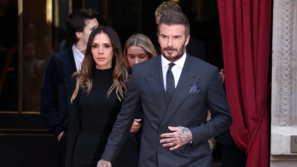 David Beckham & Kids Keep It Chic for Victoria Beckham's PFW Show ...