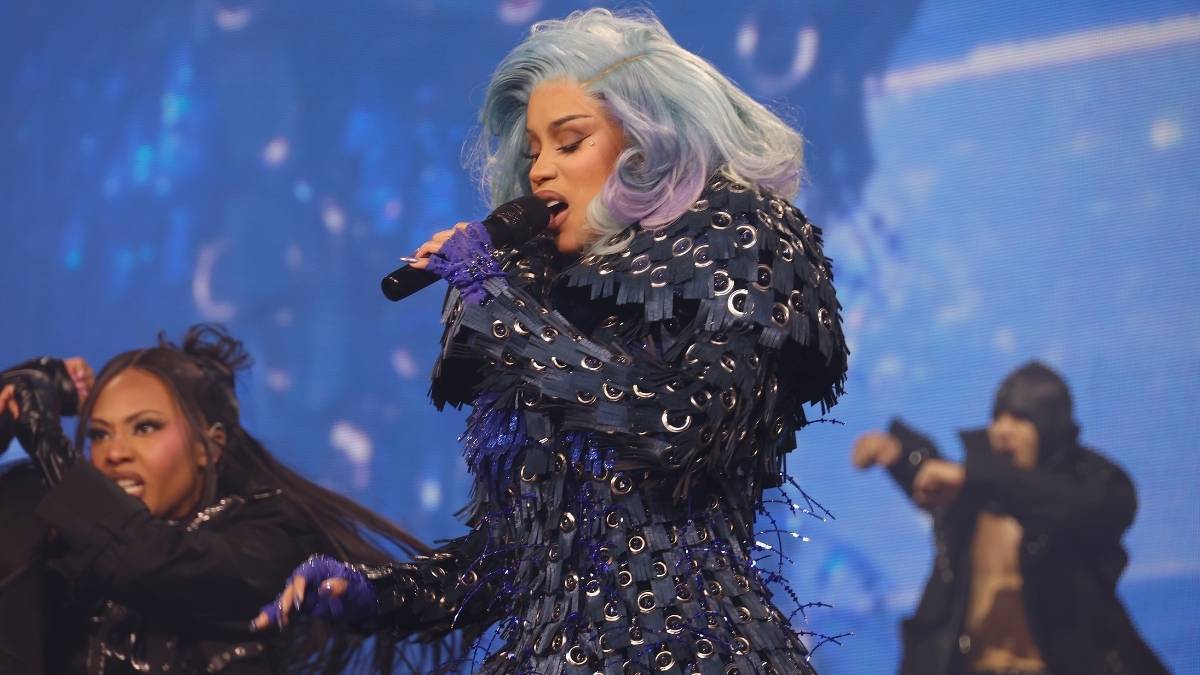 Cardi B’s Maximilian Gedra Skirt Boasts Not 1 but 2 Dangerously High ...