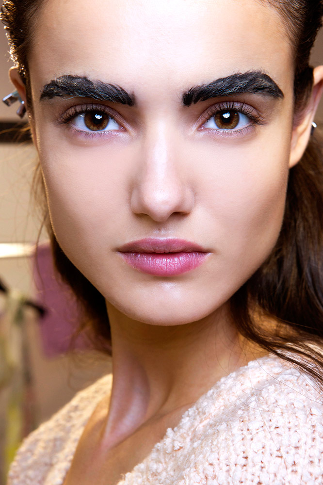 Beauty Tips: 10 Makeup Mistakes That Are Ruining Your Look - theFashionSpot