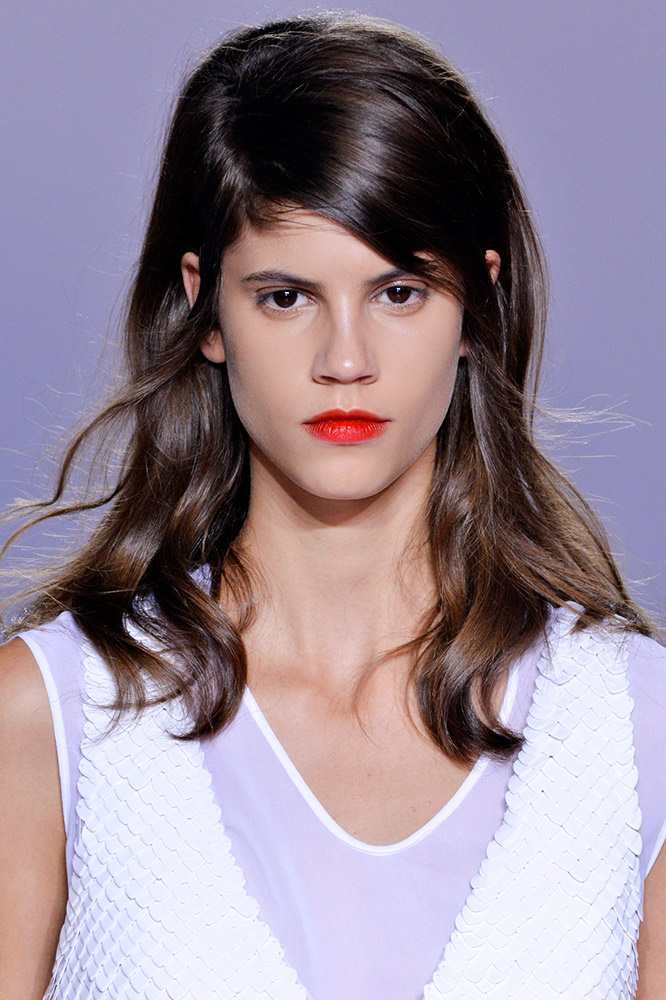 Hair Parting Ideas: 21 Easy Ways to Switch Up Your Part - theFashionSpot