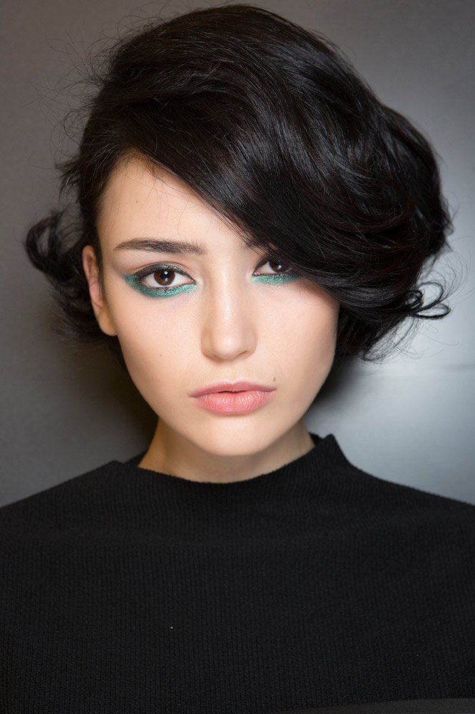 22 Underliner Makeup Looks That'll Wake Up Your Beauty Routine ...