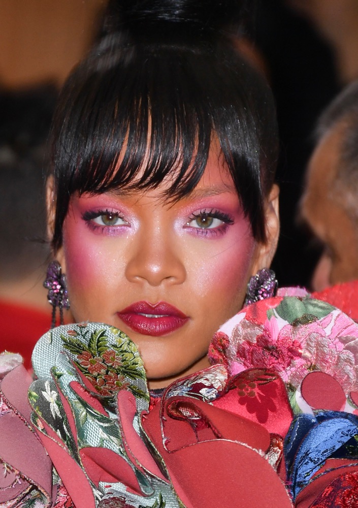 Blush Hacks for When Your Blender Skills Fall Short - theFashionSpot