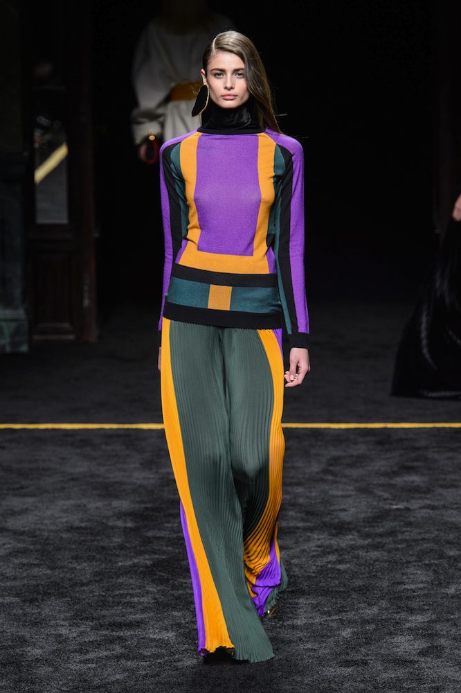 Balmain Fall 2015 Runway - theFashionSpot