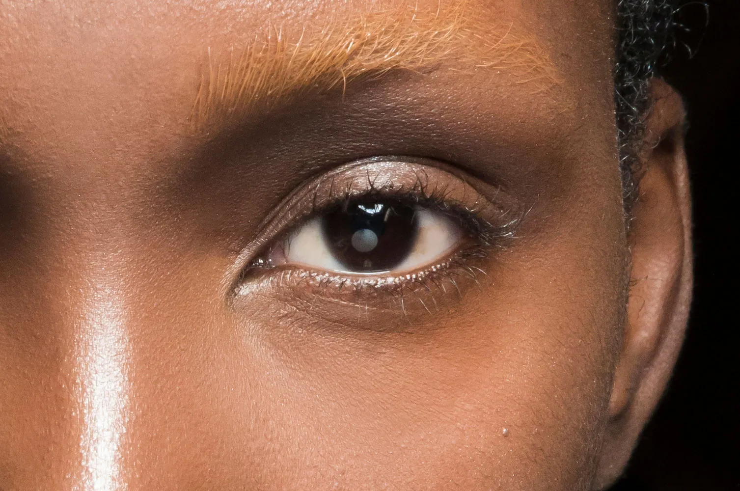 These 10 Runway-Approved Eyebrow Looks Are Your Spring Beauty Weapons ...