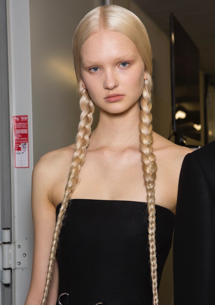 Center-Part Hairstyles for Spring - theFashionSpot