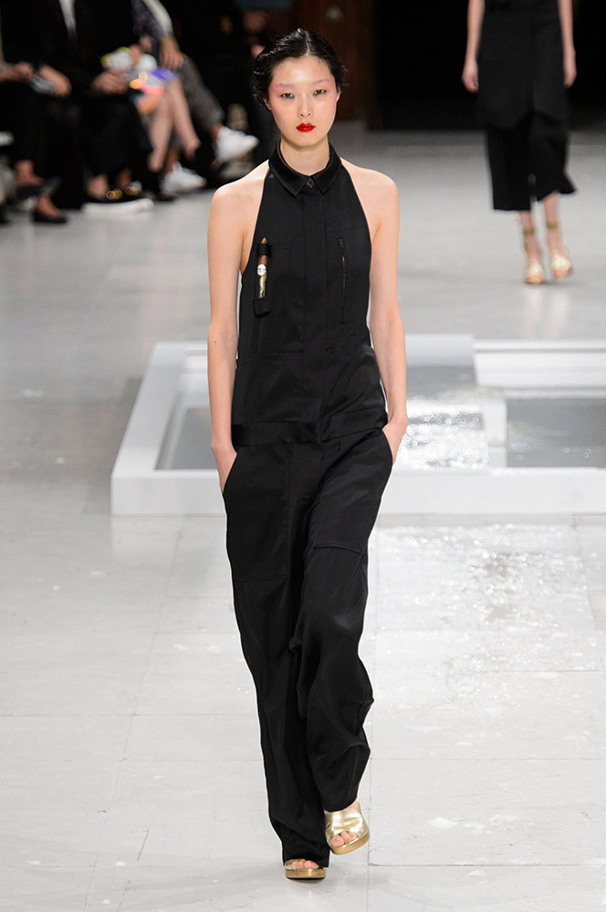 Chalayan Spring 2016 Runway - theFashionSpot