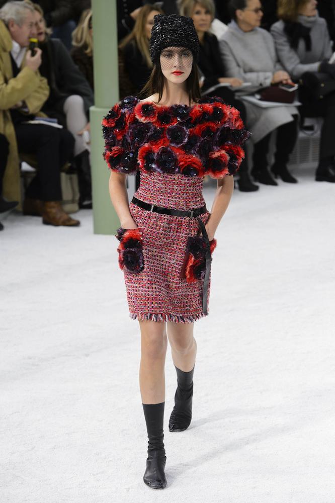 Chanel Couture Spring 2015 Runway - theFashionSpot