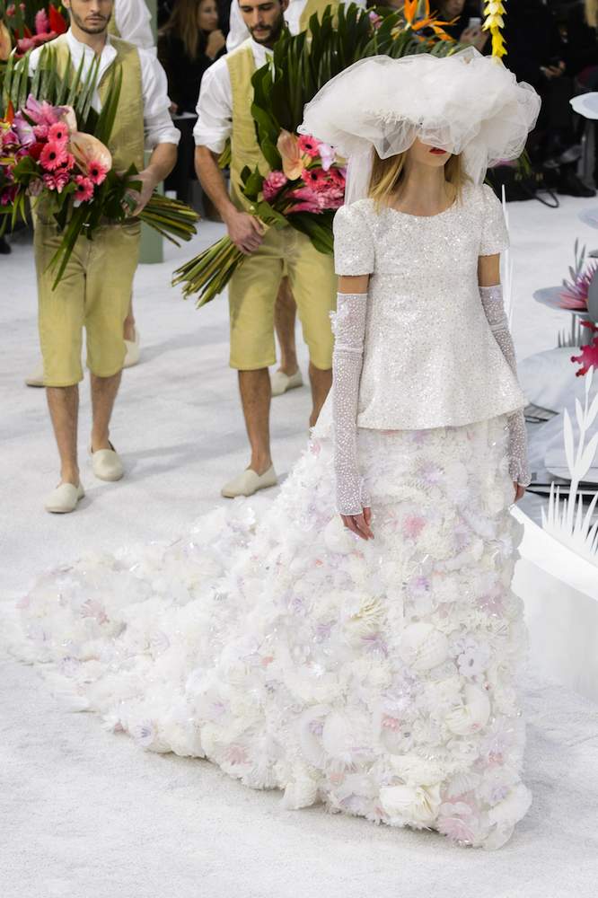 Chanel Couture Spring 2015 Runway - theFashionSpot
