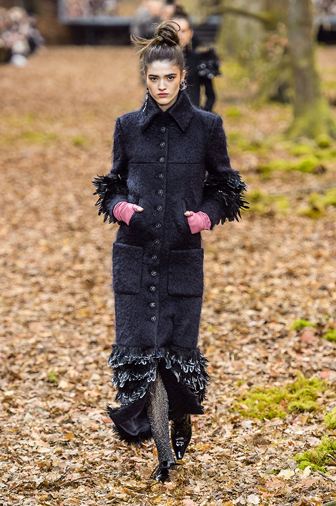 Chanel Fall 2018 Runway - theFashionSpot