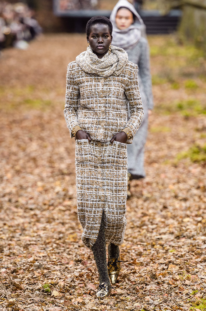 Chanel Fall 2018 Runway - theFashionSpot