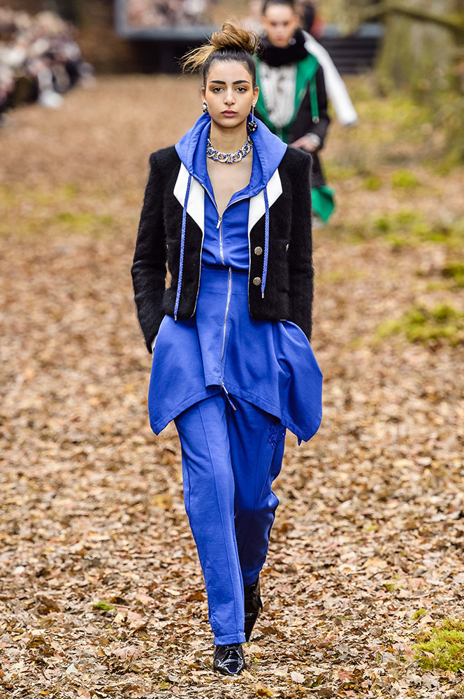 Chanel Fall 2018 Runway - theFashionSpot