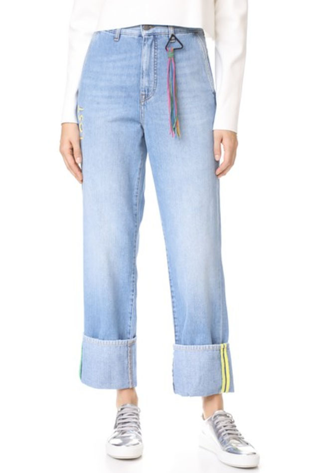 How to Cuff Jeans the Fashion Girl Way - theFashionSpot