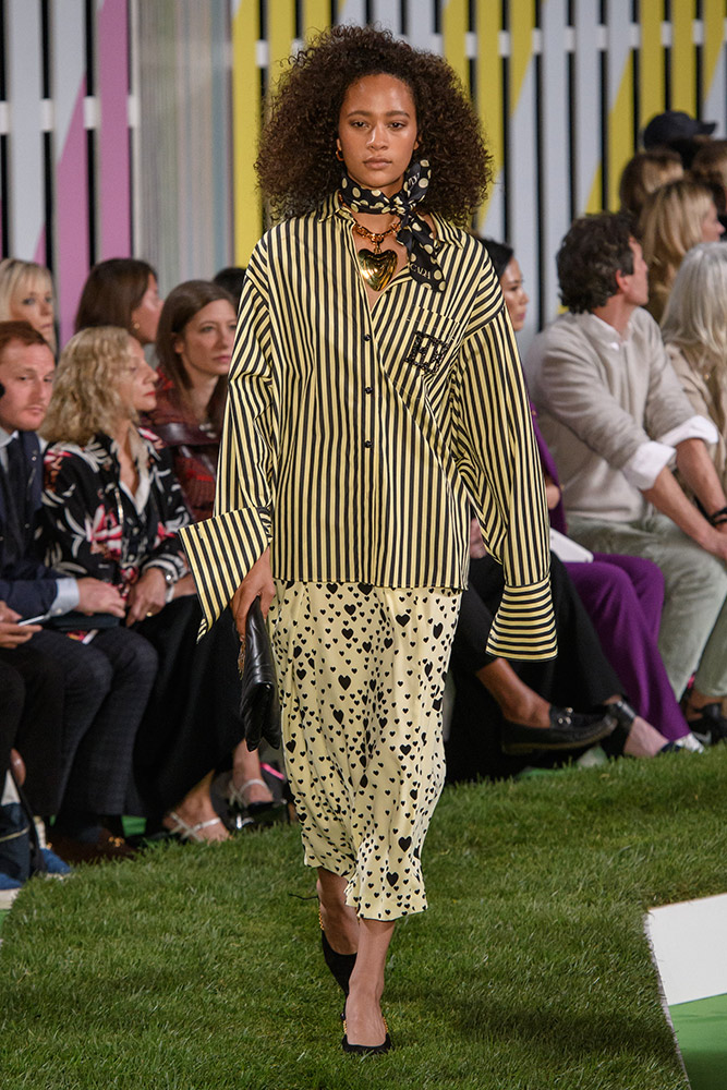 Escada Spring 2019 Runway - theFashionSpot