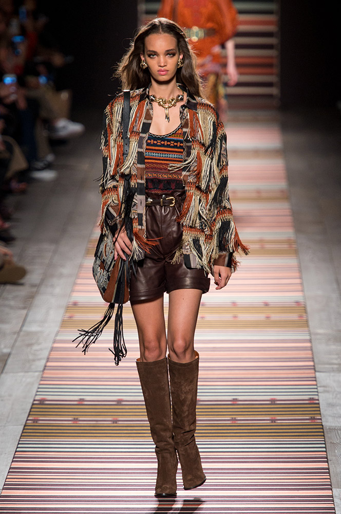 Etro Fall 2018 Runway - theFashionSpot