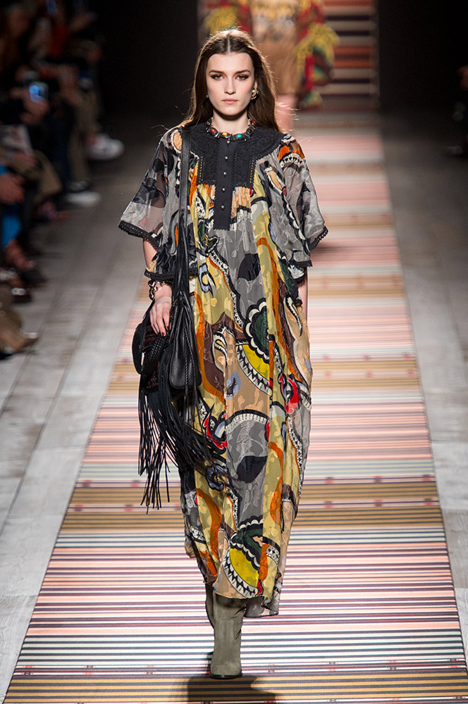 Etro Fall 2018 Runway - theFashionSpot