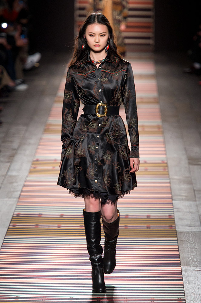 Etro Fall 2018 Runway - theFashionSpot
