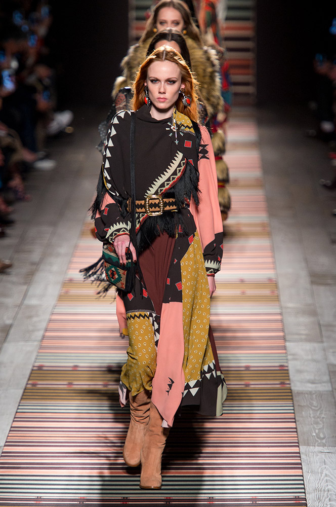Etro Fall 2018 Runway - theFashionSpot