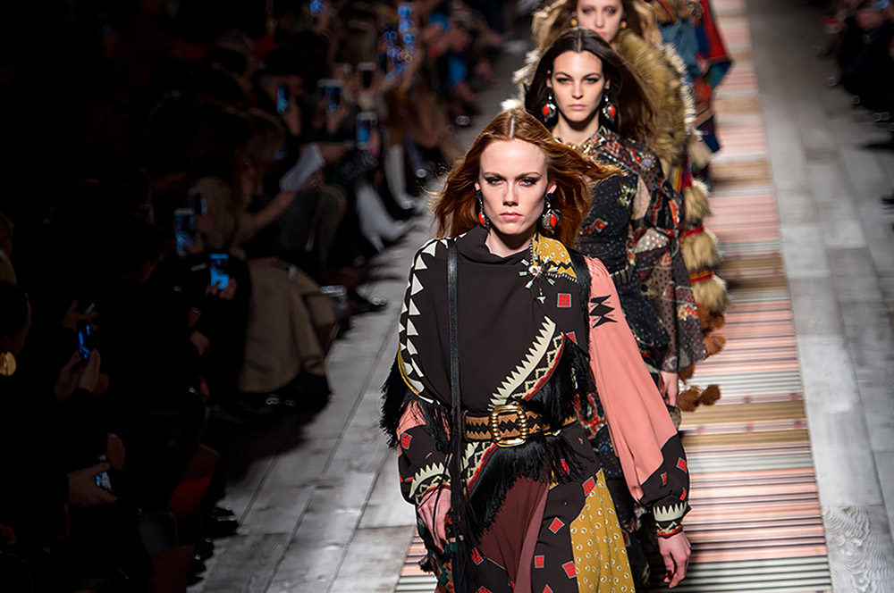 Etro Fall 2018 Runway - theFashionSpot