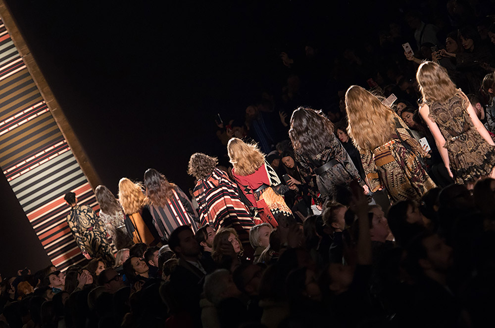 Etro Fall 2018 Runway - theFashionSpot