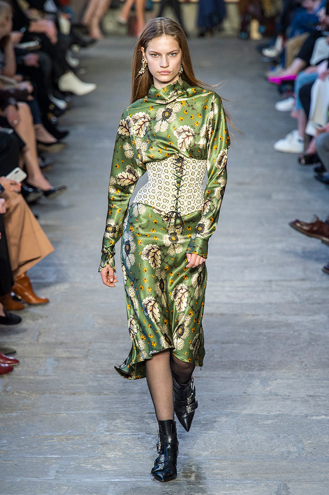Etro Fall 2019 Runway - theFashionSpot