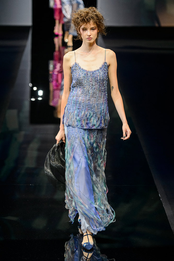 Giorgio Armani Spring 2019 Runway - theFashionSpot