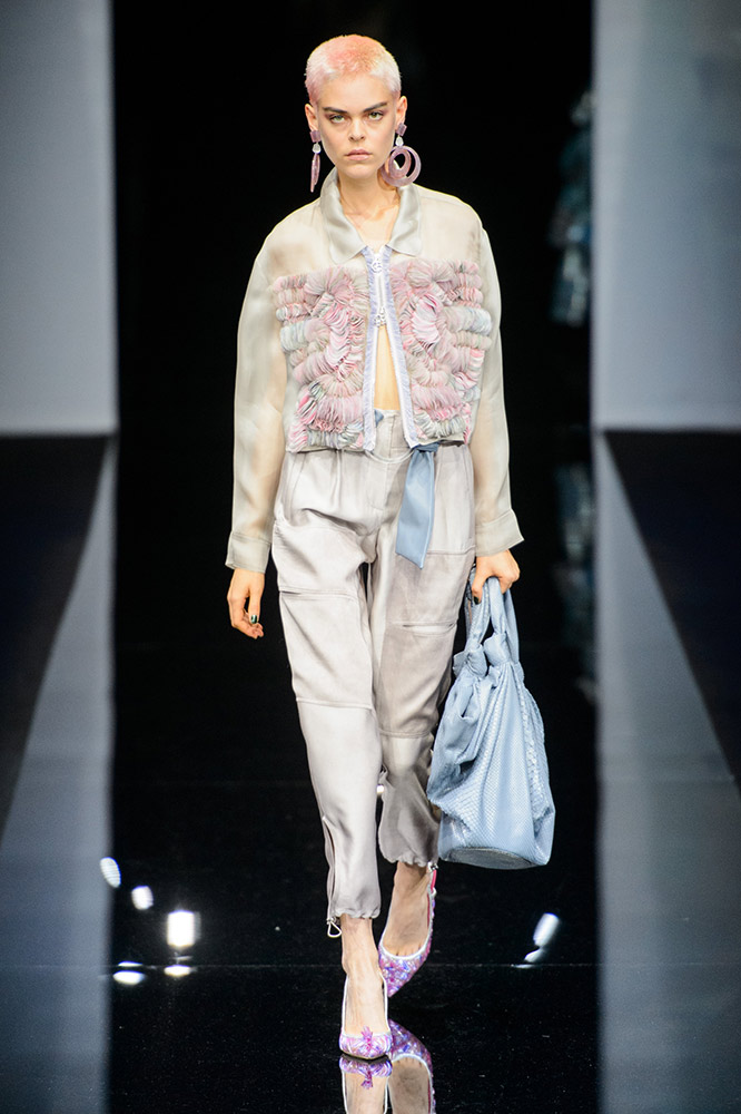 Giorgio Armani Spring 2019 Runway - theFashionSpot