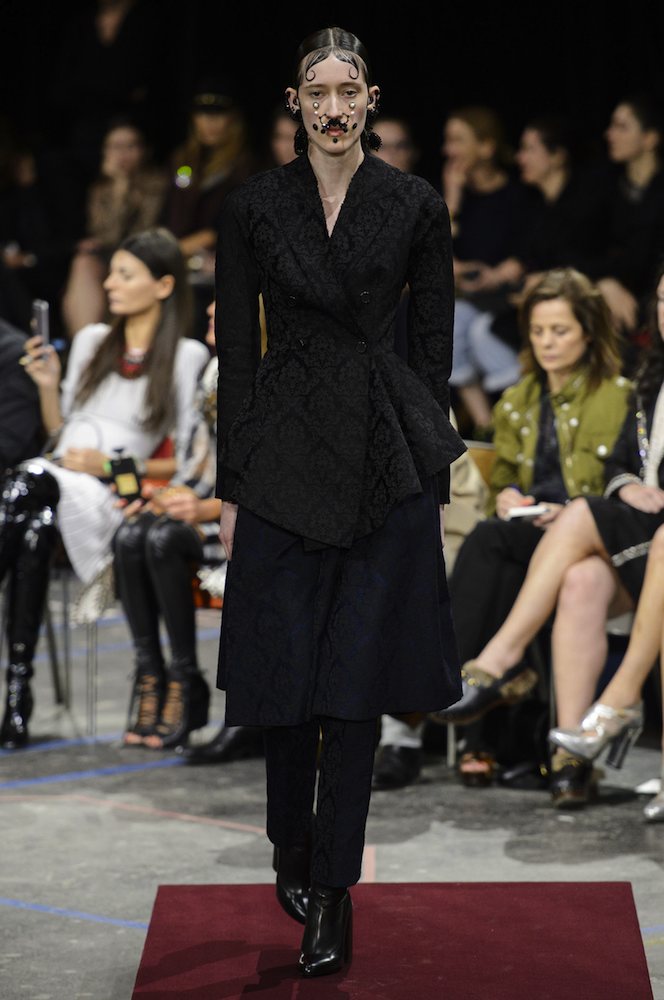 Givenchy Fall 2015 Runway - theFashionSpot