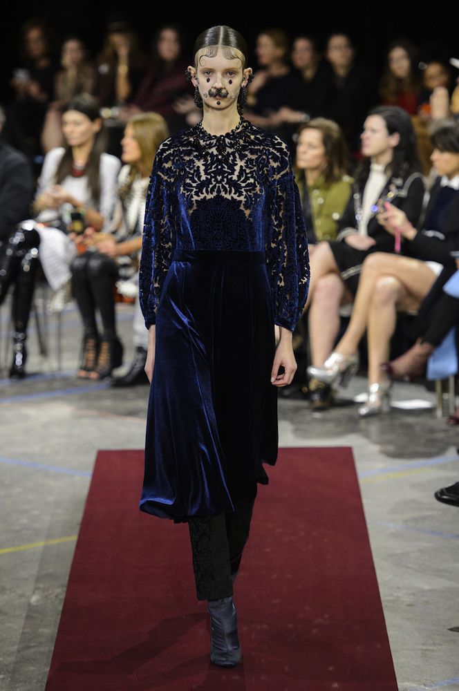 Givenchy Fall 2015 Runway - theFashionSpot