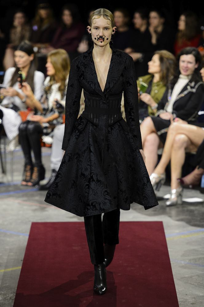 Givenchy Fall 2015 Runway - theFashionSpot