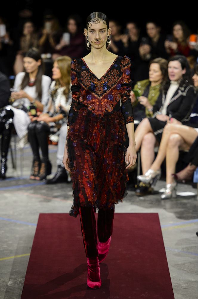 Givenchy Fall 2015 Runway - theFashionSpot