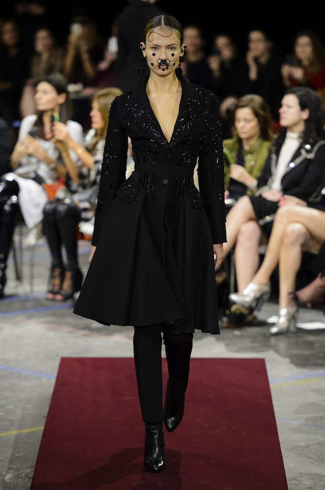 Givenchy Fall 2015 Runway - theFashionSpot
