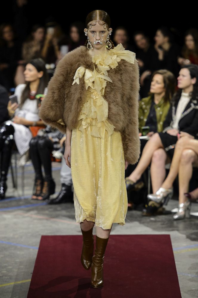 Givenchy Fall 2015 Runway - theFashionSpot