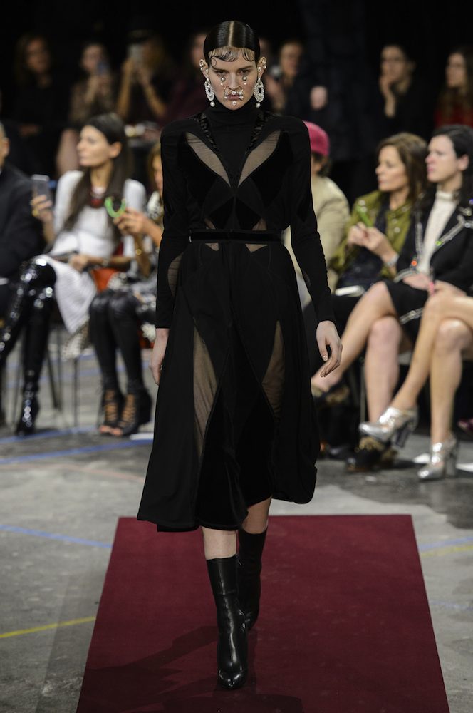 Givenchy Fall 2015 Runway - theFashionSpot