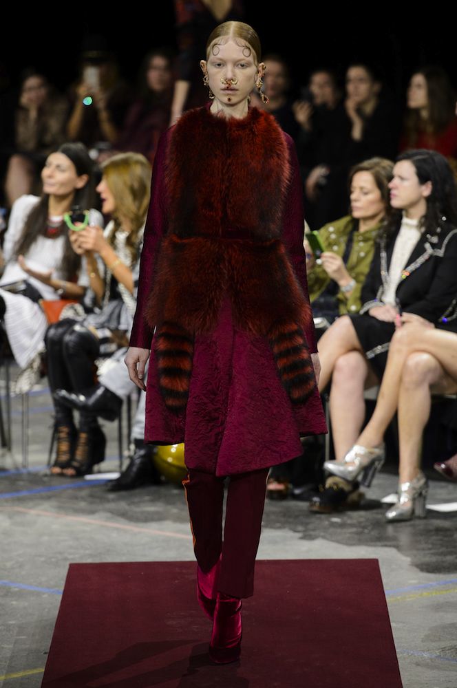 Givenchy Fall 2015 Runway - theFashionSpot