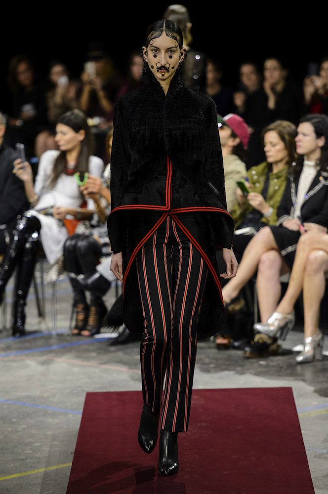 Givenchy Fall 2015 Runway - theFashionSpot